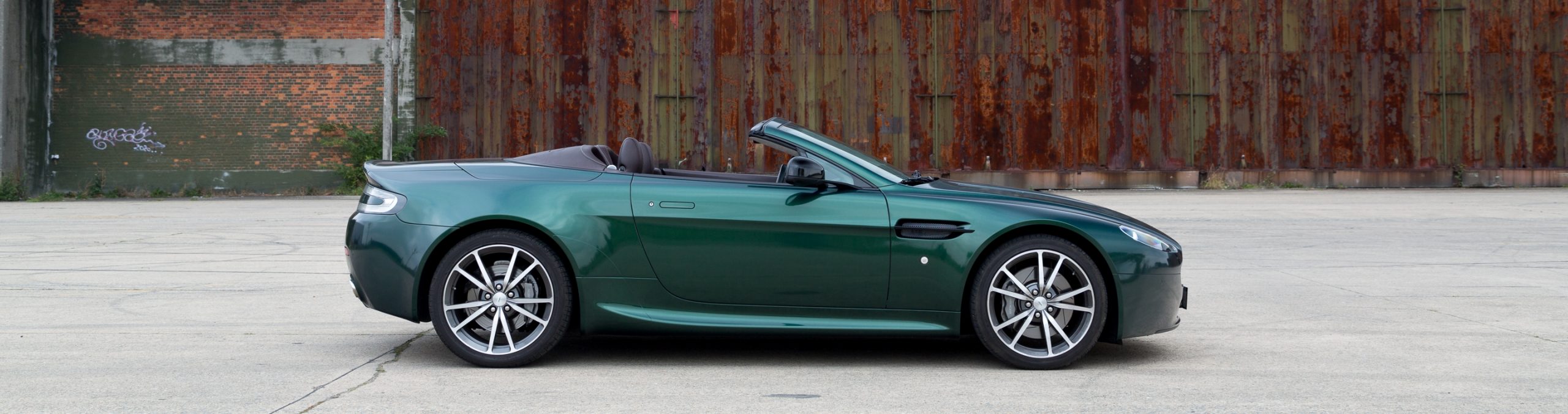 Grafityp launches new wrapping colour: Inter Galactic Green - pearl - wrap